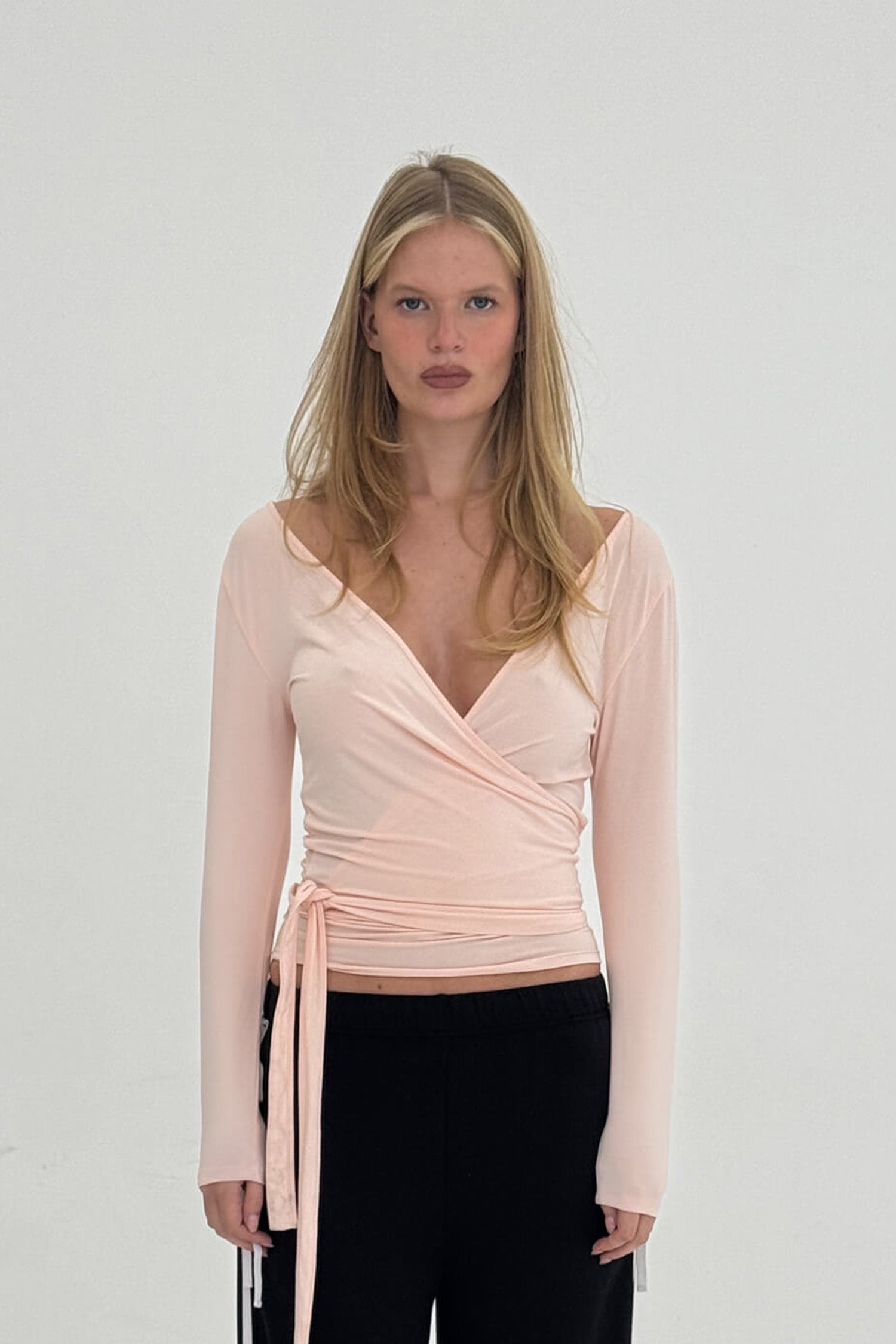 Tops – findmenowthelabel